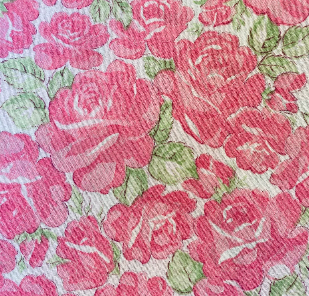 Pink Roses Cotton Mix Fabric Fat Quarters. Patchwork, Quilting, Doll's ...