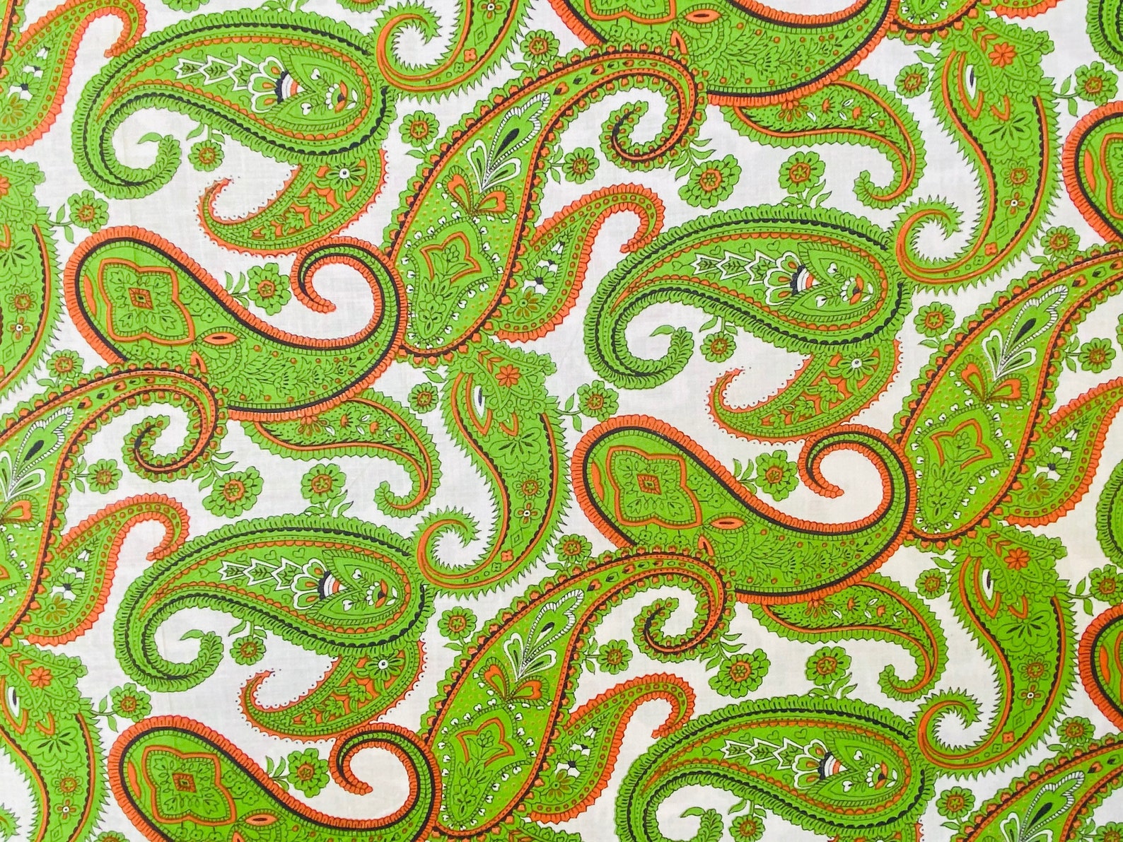1940’s Big Green Paisley Cotton Fabric. Sewing Projects, Dressmaking - Etsy