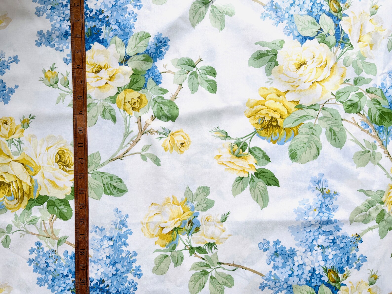 1980’s Sanderson Floral ‘sorilla’ Cotton Fabric. Yellow Roses and Lilac ...