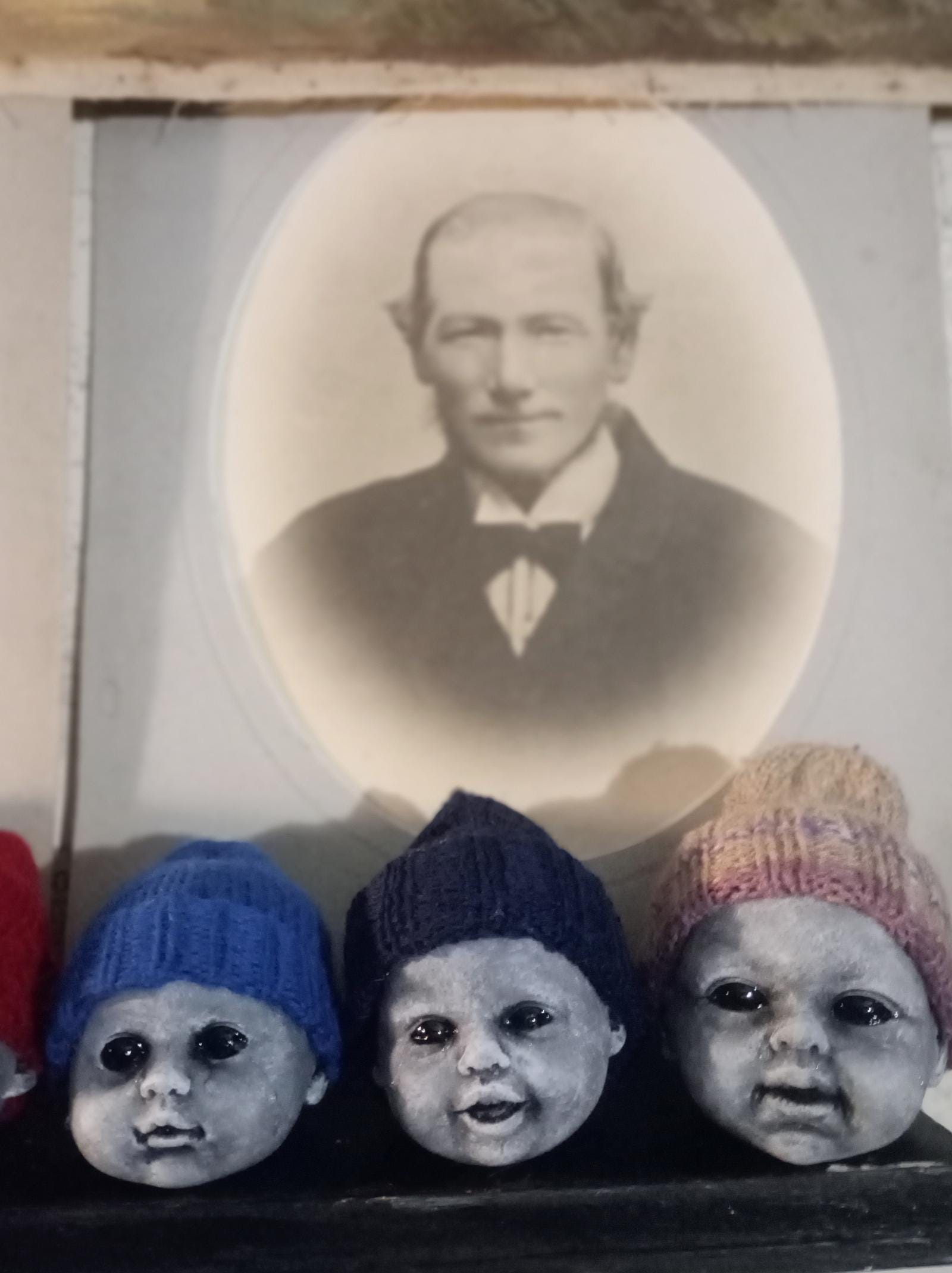 Doll Head Ornament "william" Creepy Doll Black Eyes Vintage Doll Head ...