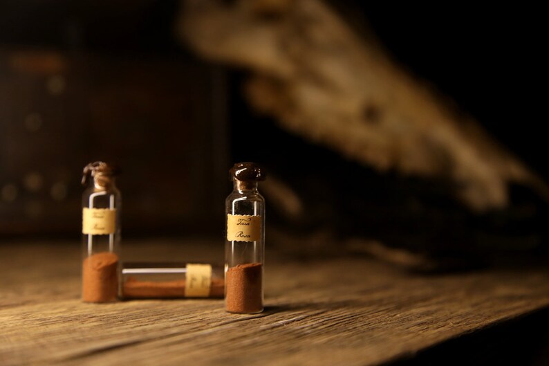 TERRA ROSA (real) Potions Alchemy Ingredients Glass Vials With Corks ...
