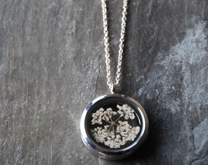 Living Memory Locket With Queen Anne's Lace and Long Chain Keepsake ...