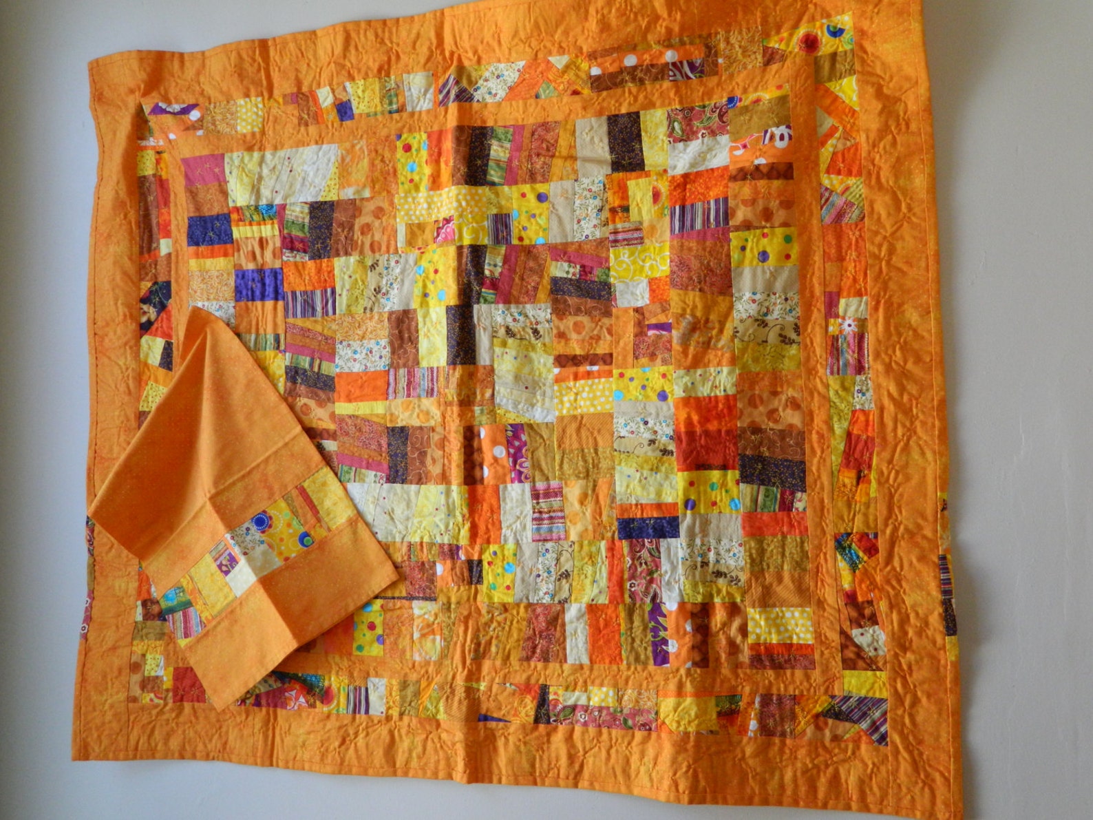 QUILT Set: "glory in Orange" 46"x53" Lap Quilt and Pillow Gift Set in ...