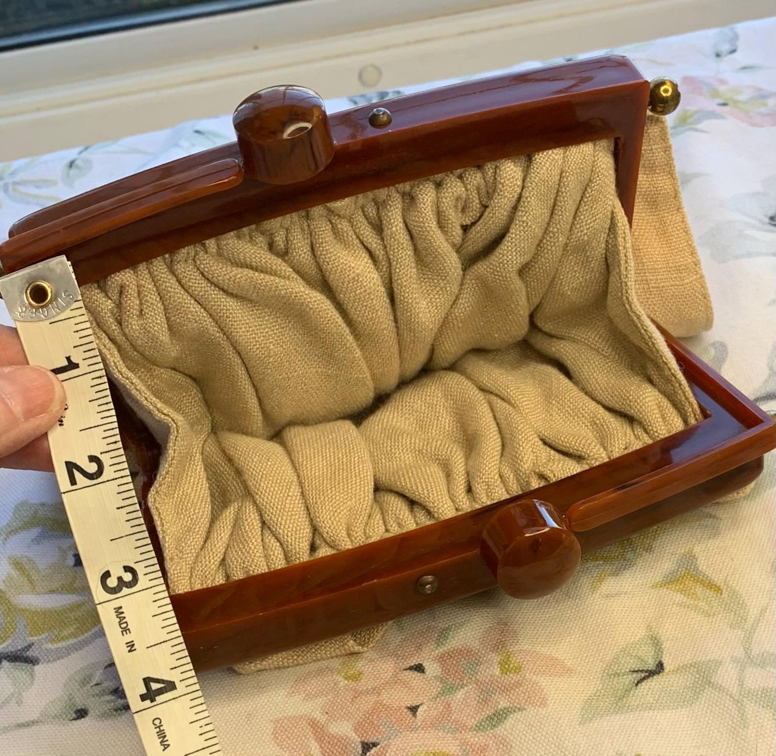 Vintage 1940s Era Muslin/ Linen Curtain Rod Handbag With Chunky Plastic ...