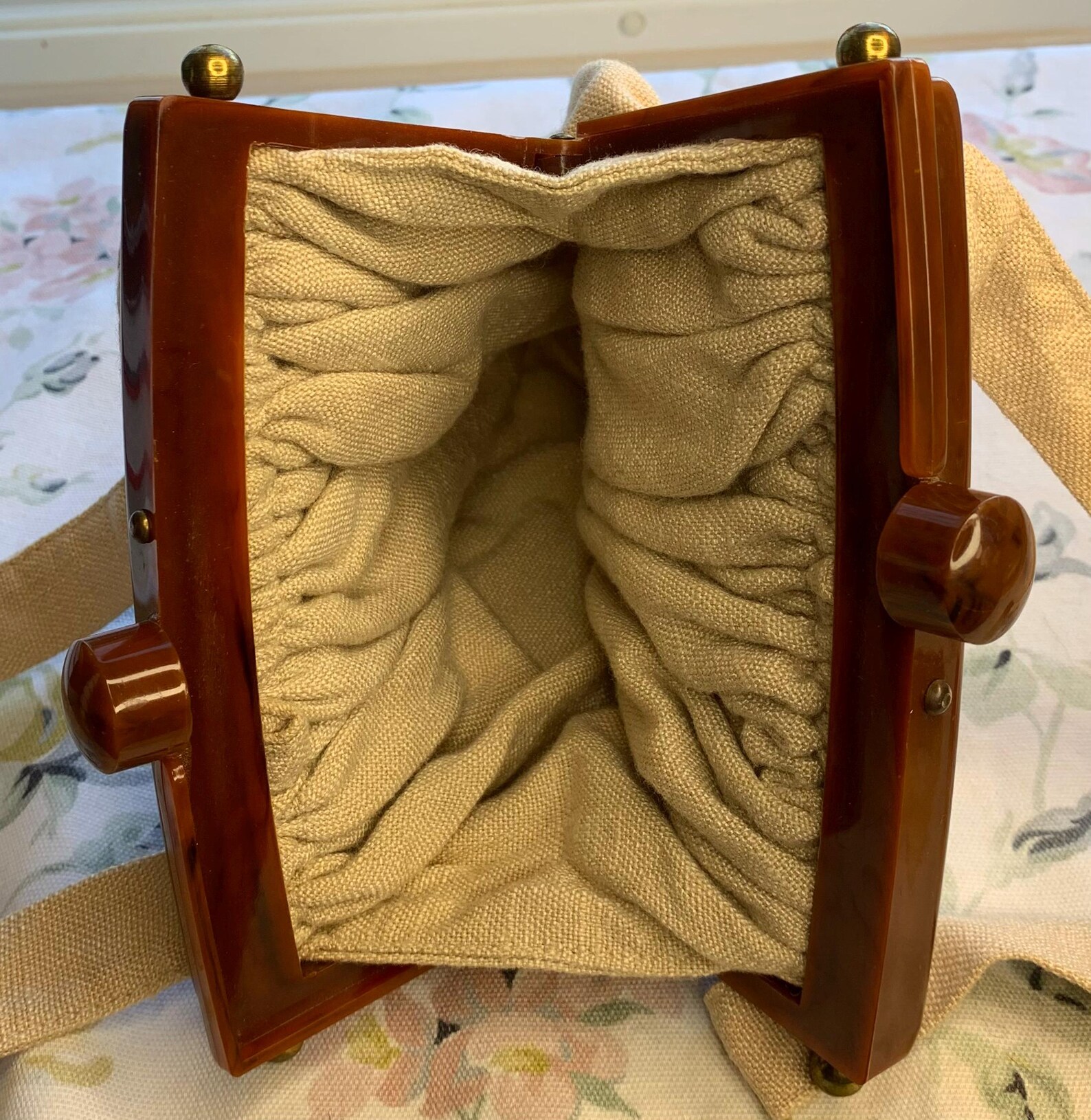 Vintage 1940s Era Muslin/ Linen Curtain Rod Handbag With Chunky Plastic ...