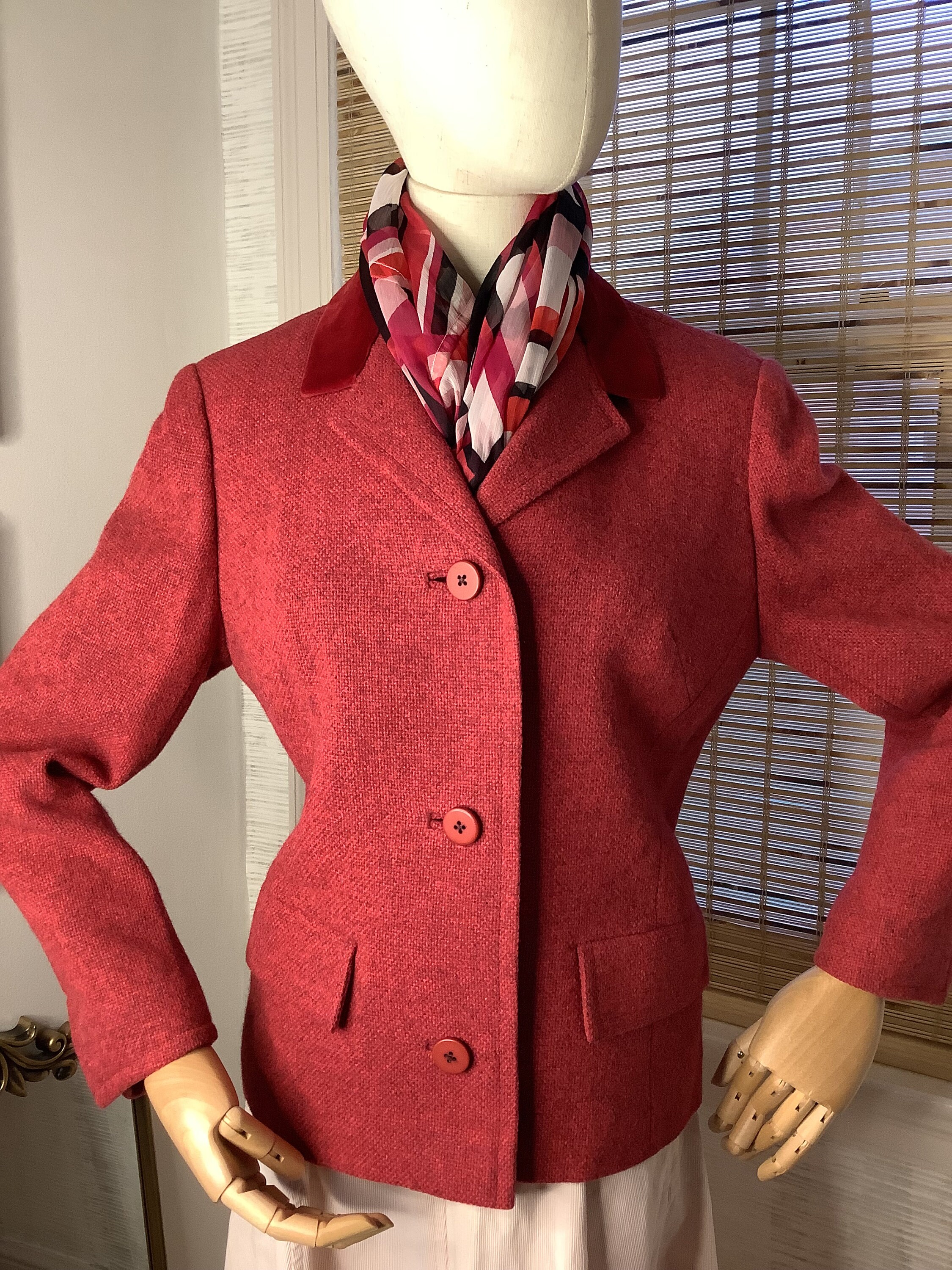 Vintage 60s Munrospun for Roderick Tweedie Raspberry Tweed Blazer ...