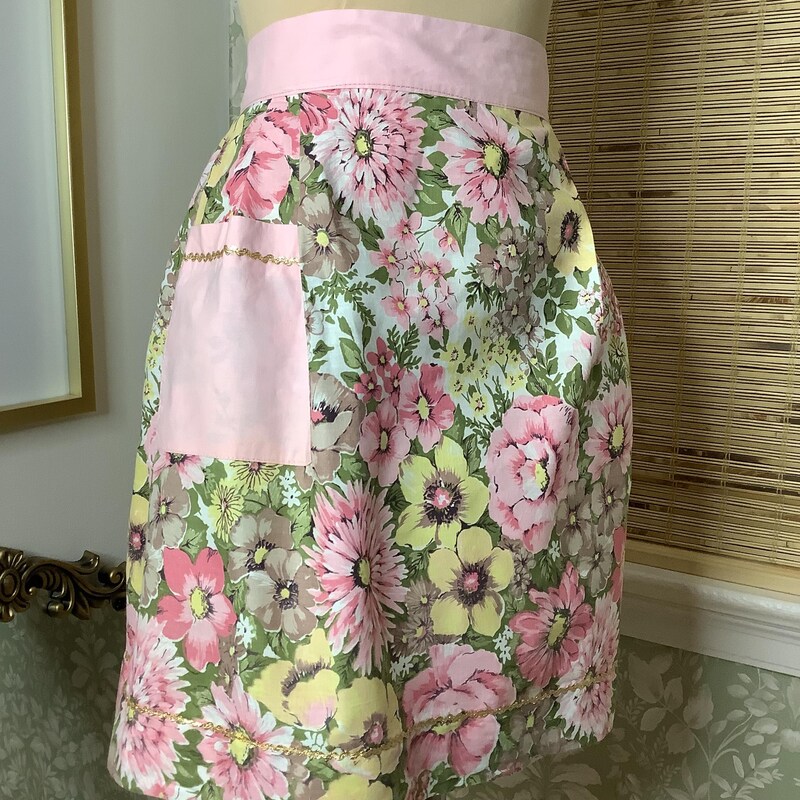 June Cleaver - Etsy