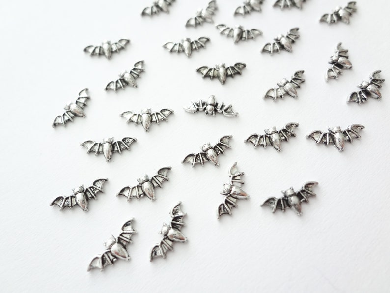Antique Silver 3D Bat Nail Decoration Parts, 9mm X 4mm, Nail Art ...