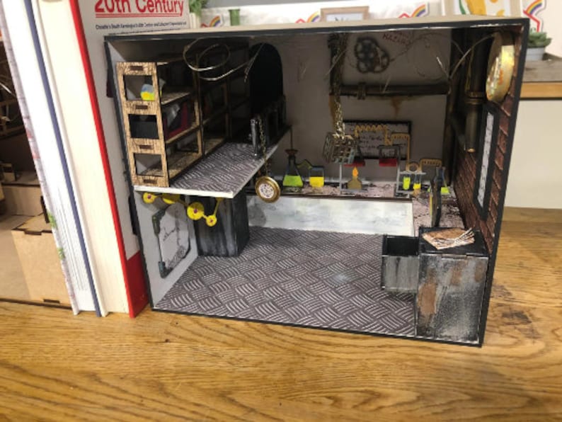Book Nook Kit - Inventors Lab Nook - Etsy