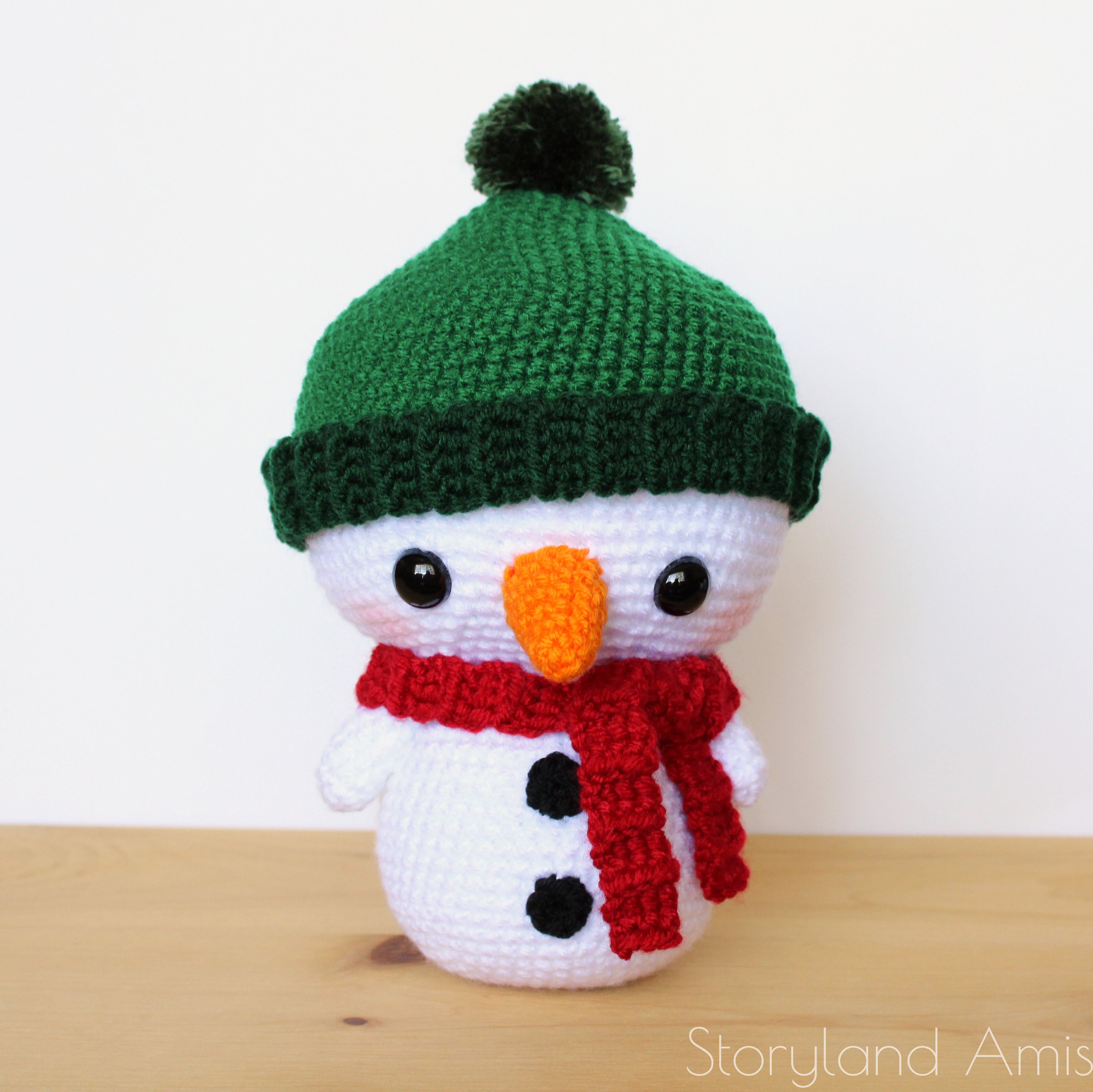 PATTERN: Cuddle-Sized Snowman Amigurumi Crocheted Snowmen | Etsy