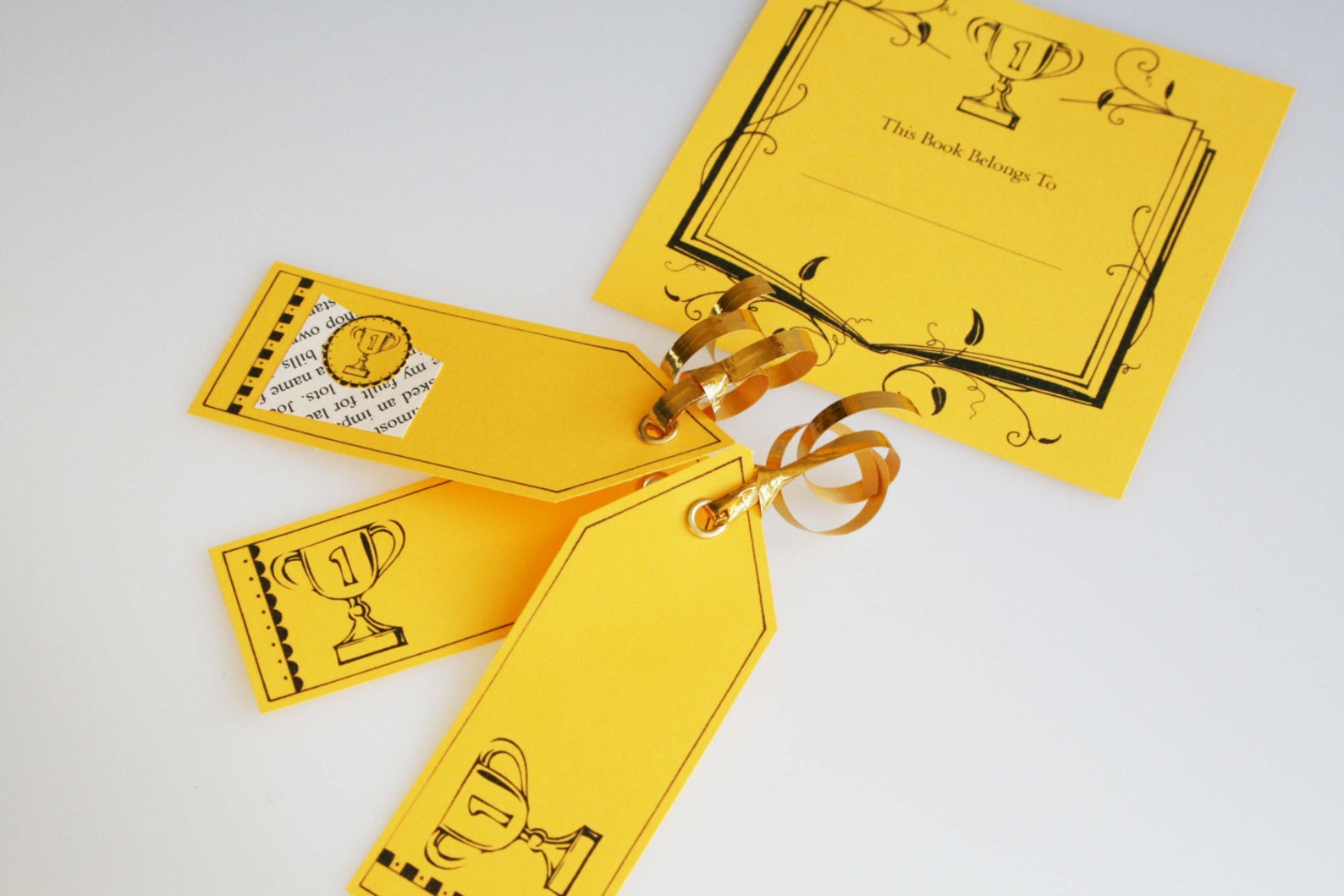 Book Folding Pattern Trophy - Mothers Day: Free Printable Downloads ...