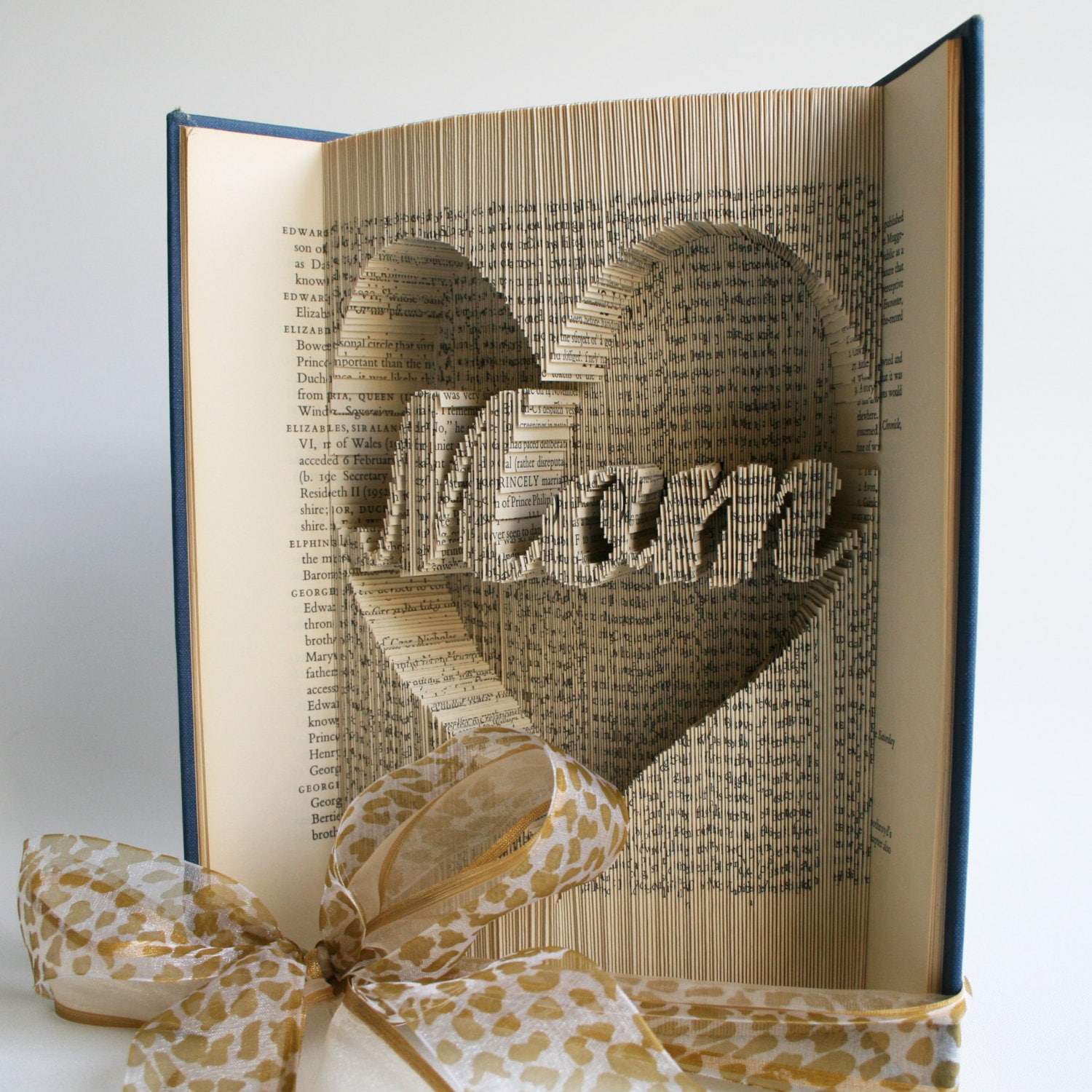 Book Folding Pattern Mothers Day Mom in Heart Cut and Fold: Free ...