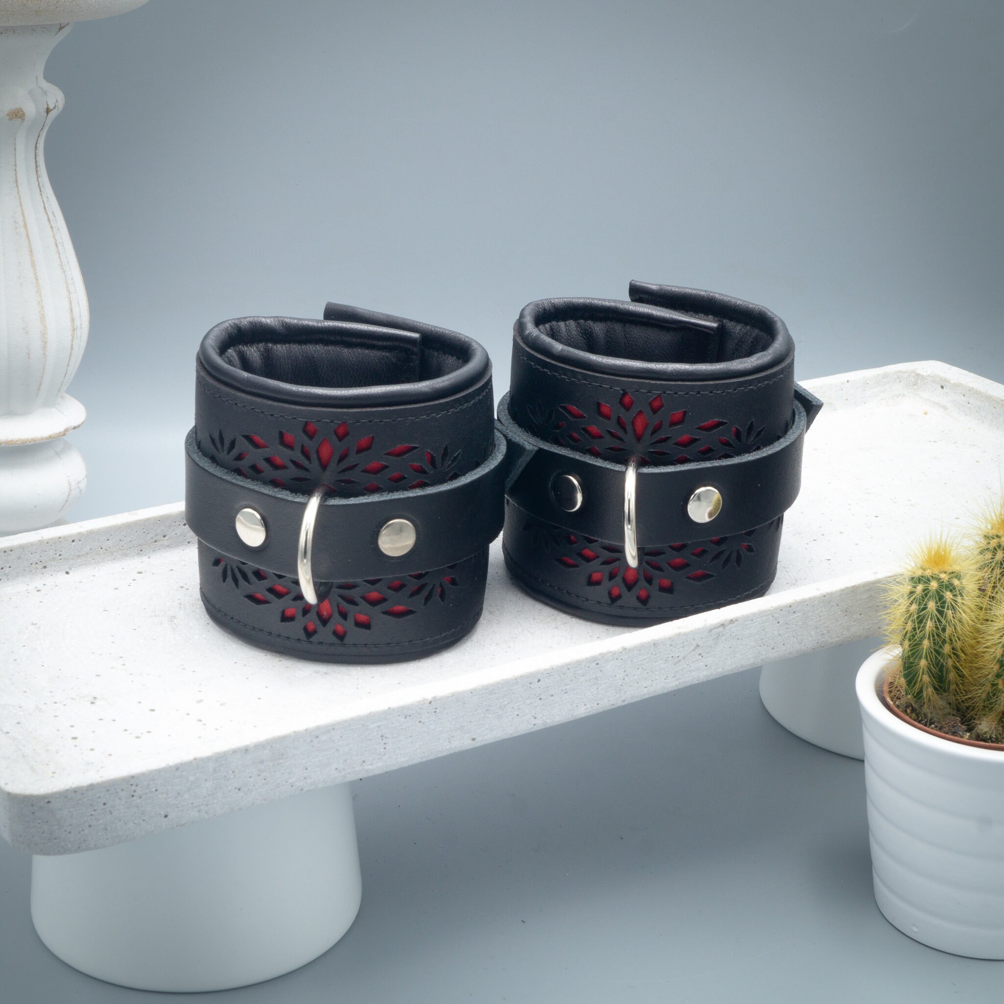 BDSM Set Cuffs and Collar Incision No. 3 - Etsy