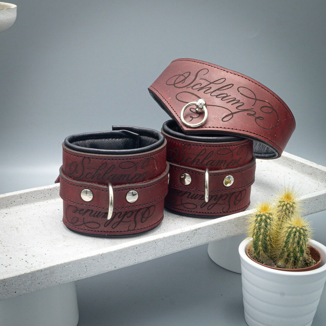 BDSM Collar and Cuffs Bondage Set "calligraphy" Schlampe Red Wide - Etsy