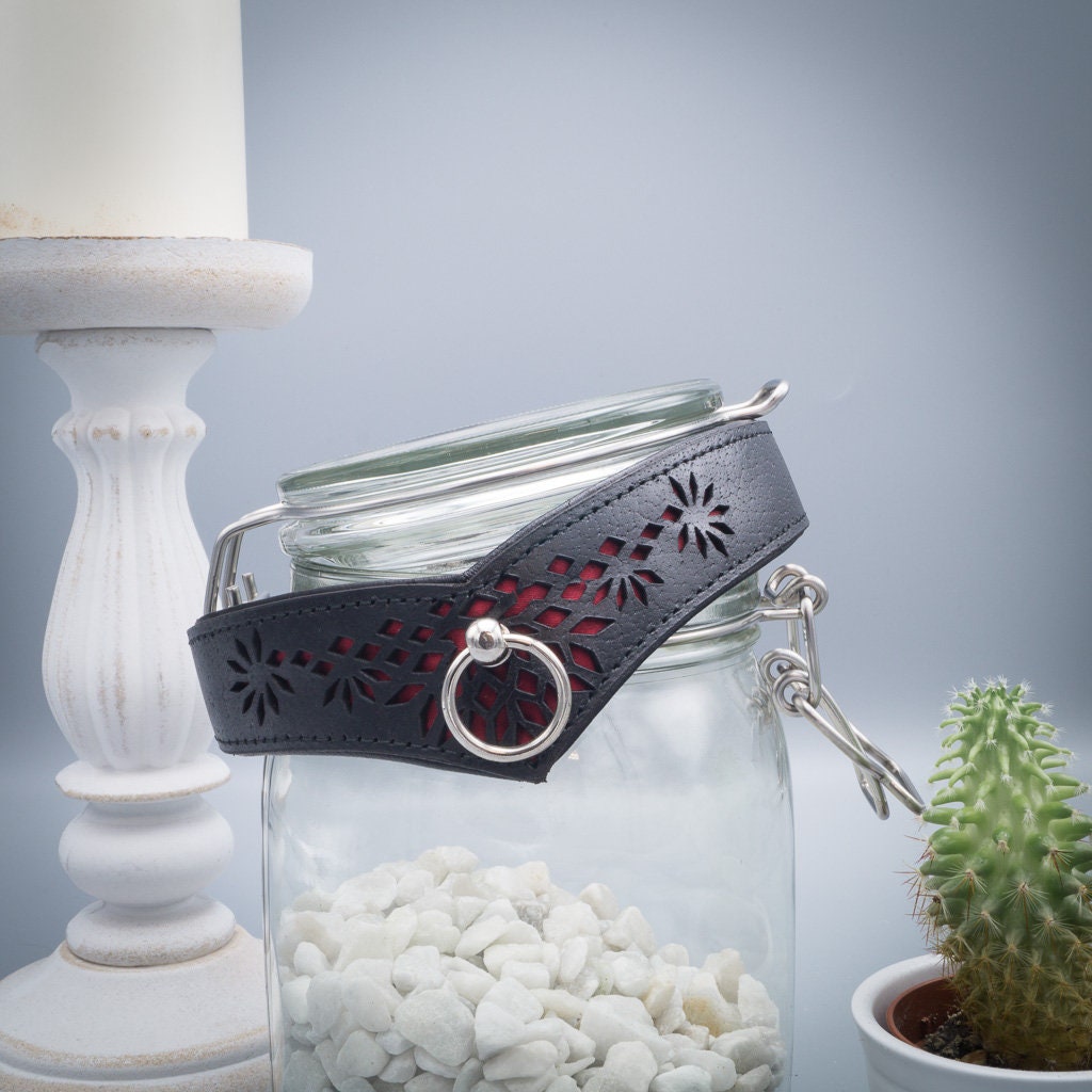 BDSM Set Cuffs and Collar Incision No. 3 | Etsy