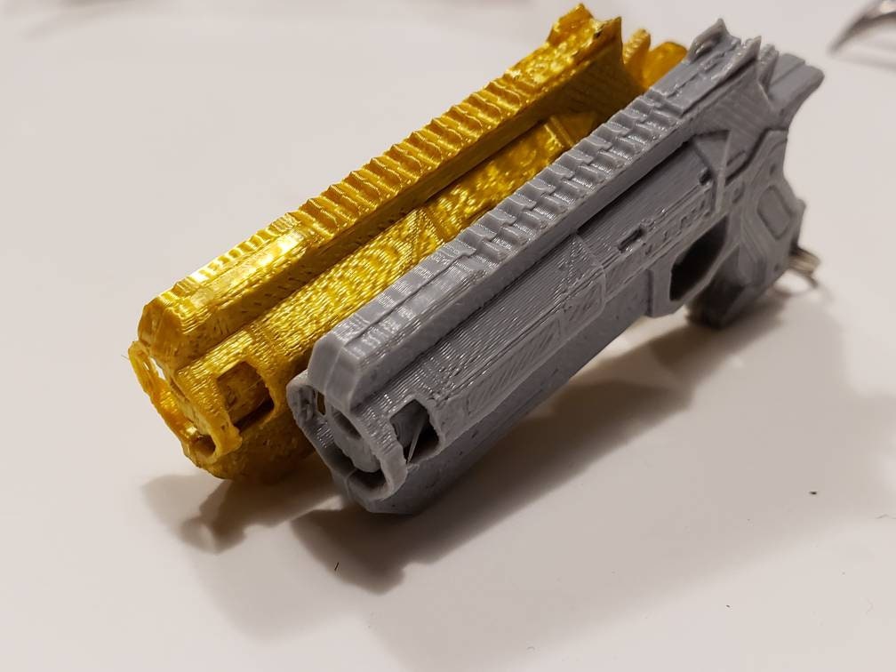 Apex Legends GOLDEN Wingman Keychain | Etsy