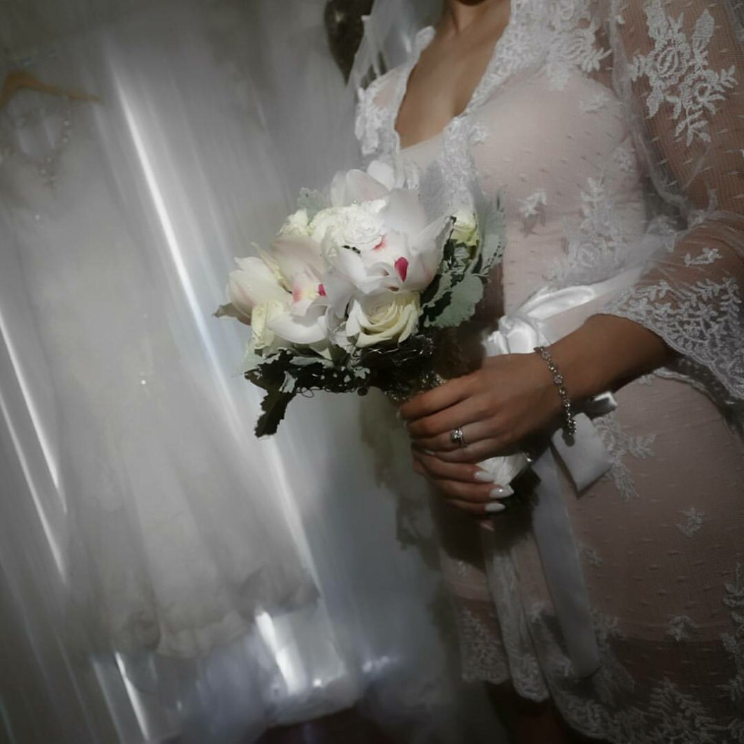 Lace Bridal Robe: Scalloped Kimono for Bride-to-be - Etsy