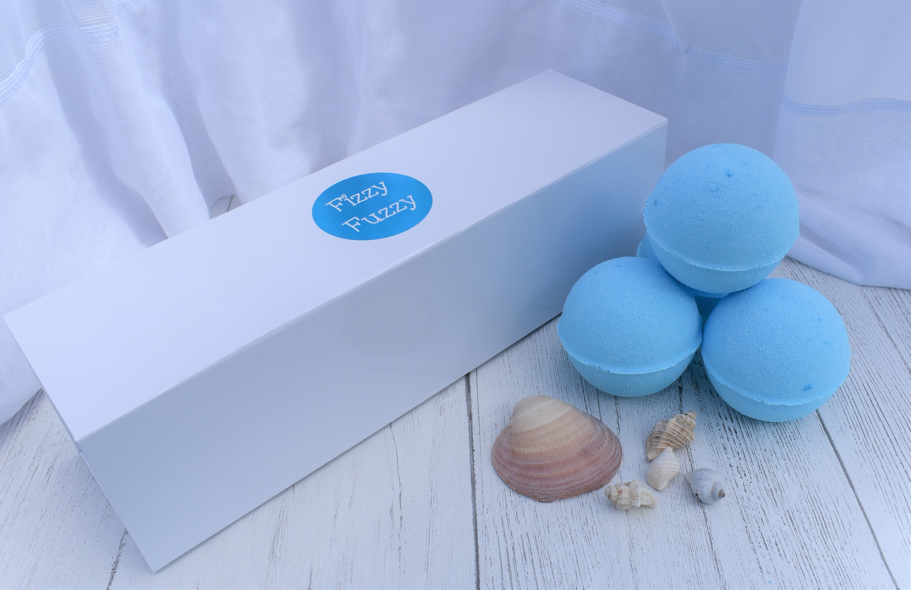 Blue Ocean Bath Bombs X 4 in Gift Box. Bath Bomb Gift Set. by Fizzy ...