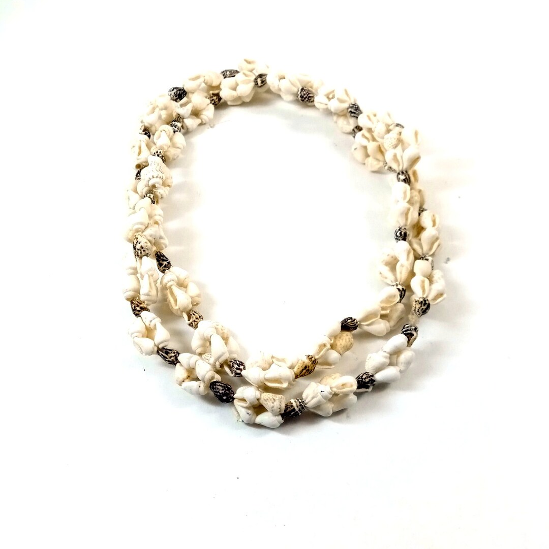 Real Seashells Necklace Sea Shell Beads Vintage Handmade Necklace ...