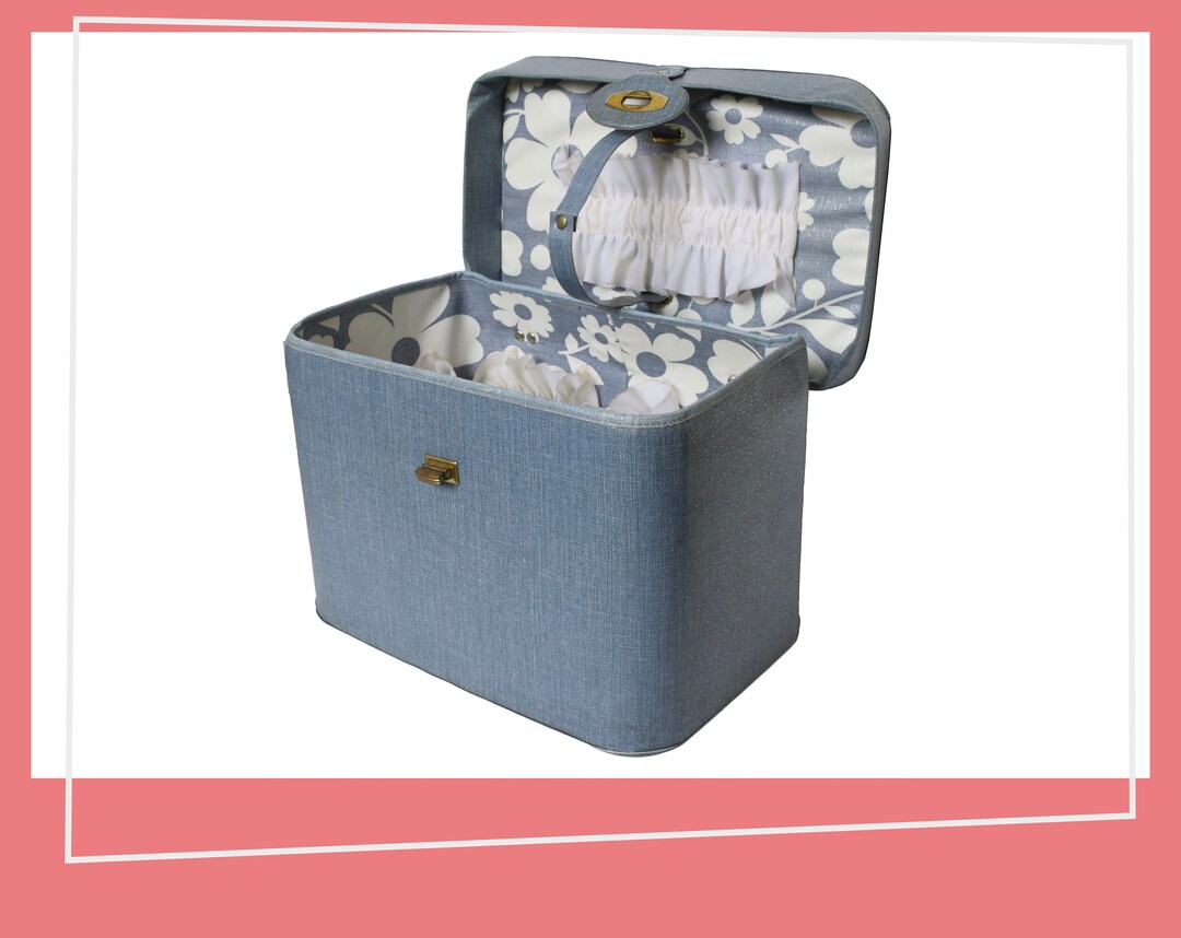 Vintage Vinyl Train Case | Flower Power Beauty Case | Hand Luggage ...