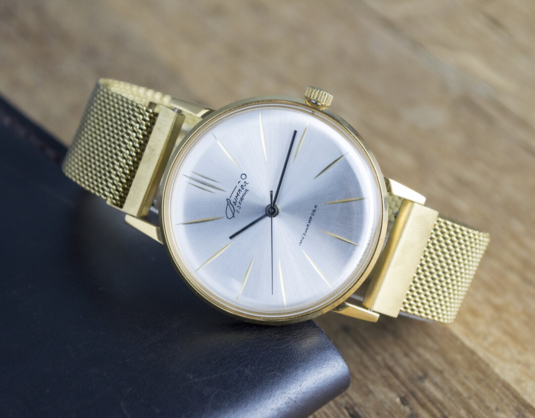 Vintage Poljot Vympel Watch: USSR Mens Analog Watch, 23 Jewels - Etsy