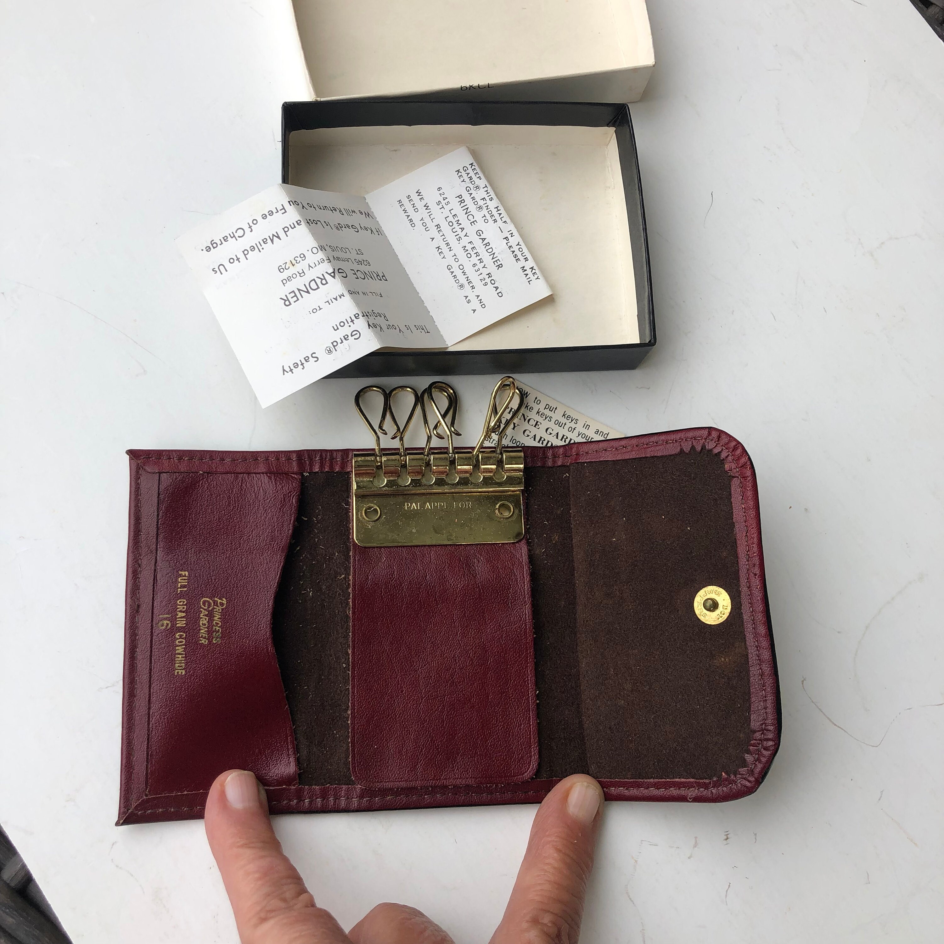 Vtg 70s Princess Gardner Tri Fold Key Holder Case gard Holder Burgundy ...