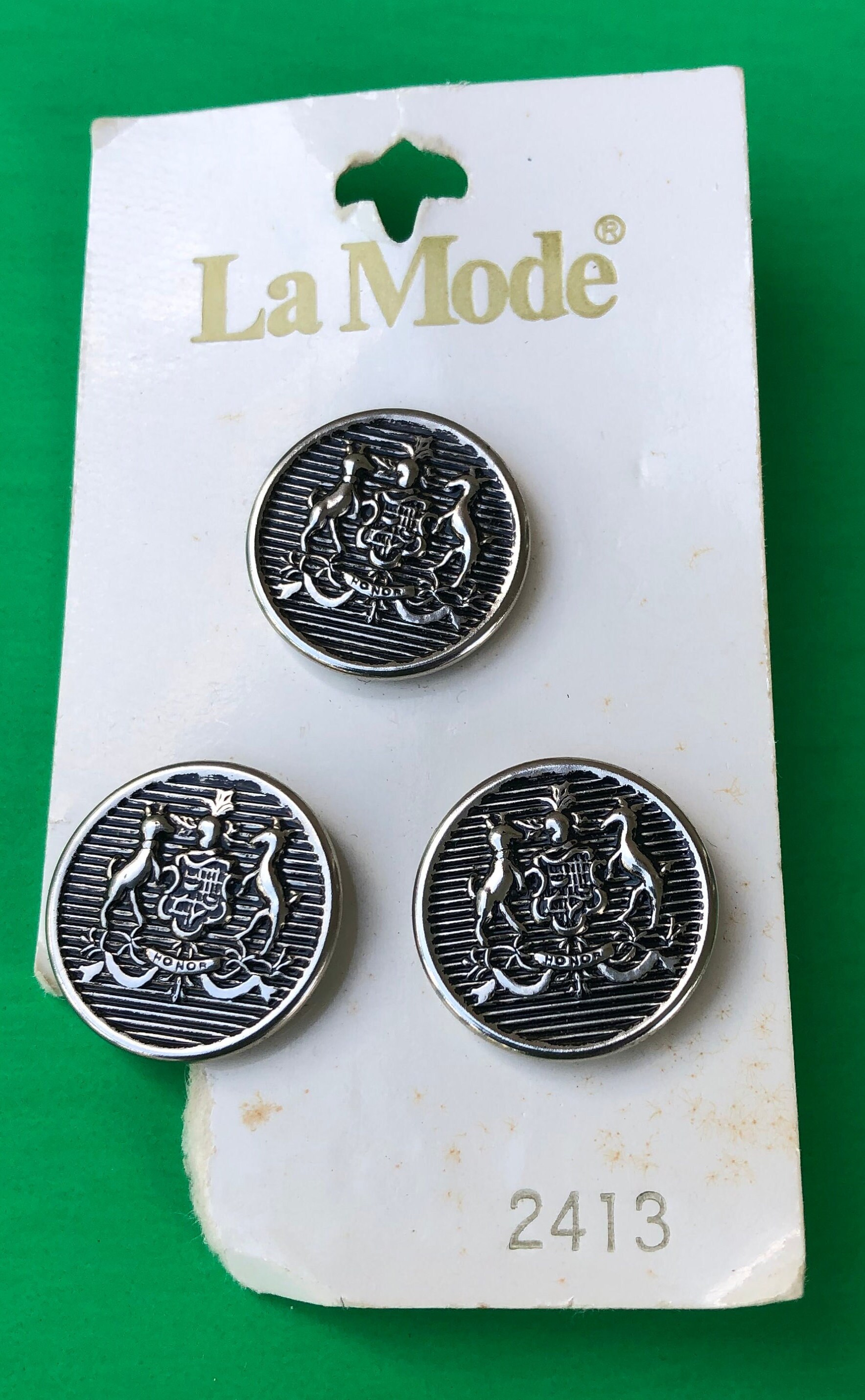 3 La Mode Buttons on Card Metal Shank Antique Silver 2413 - Etsy