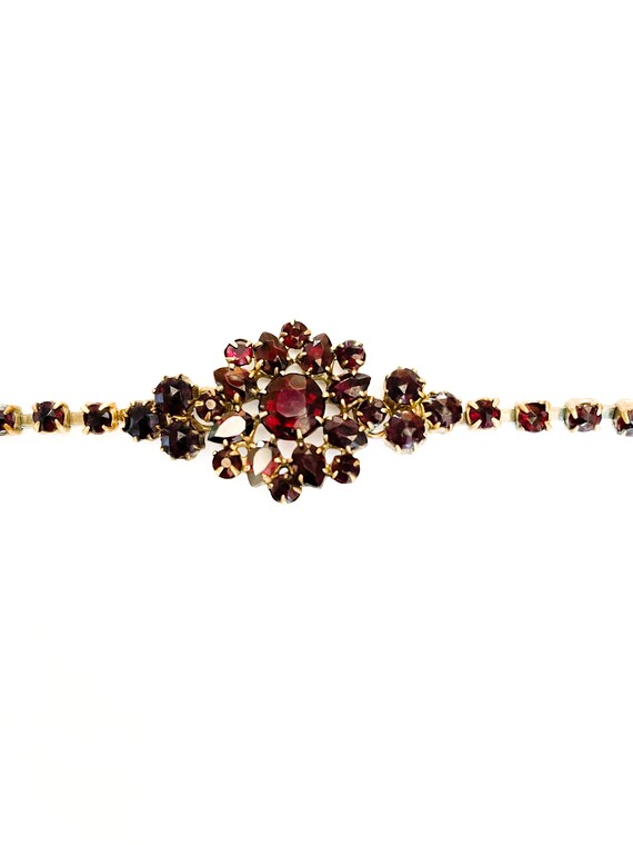 Ruby red flower bracelet - Gem