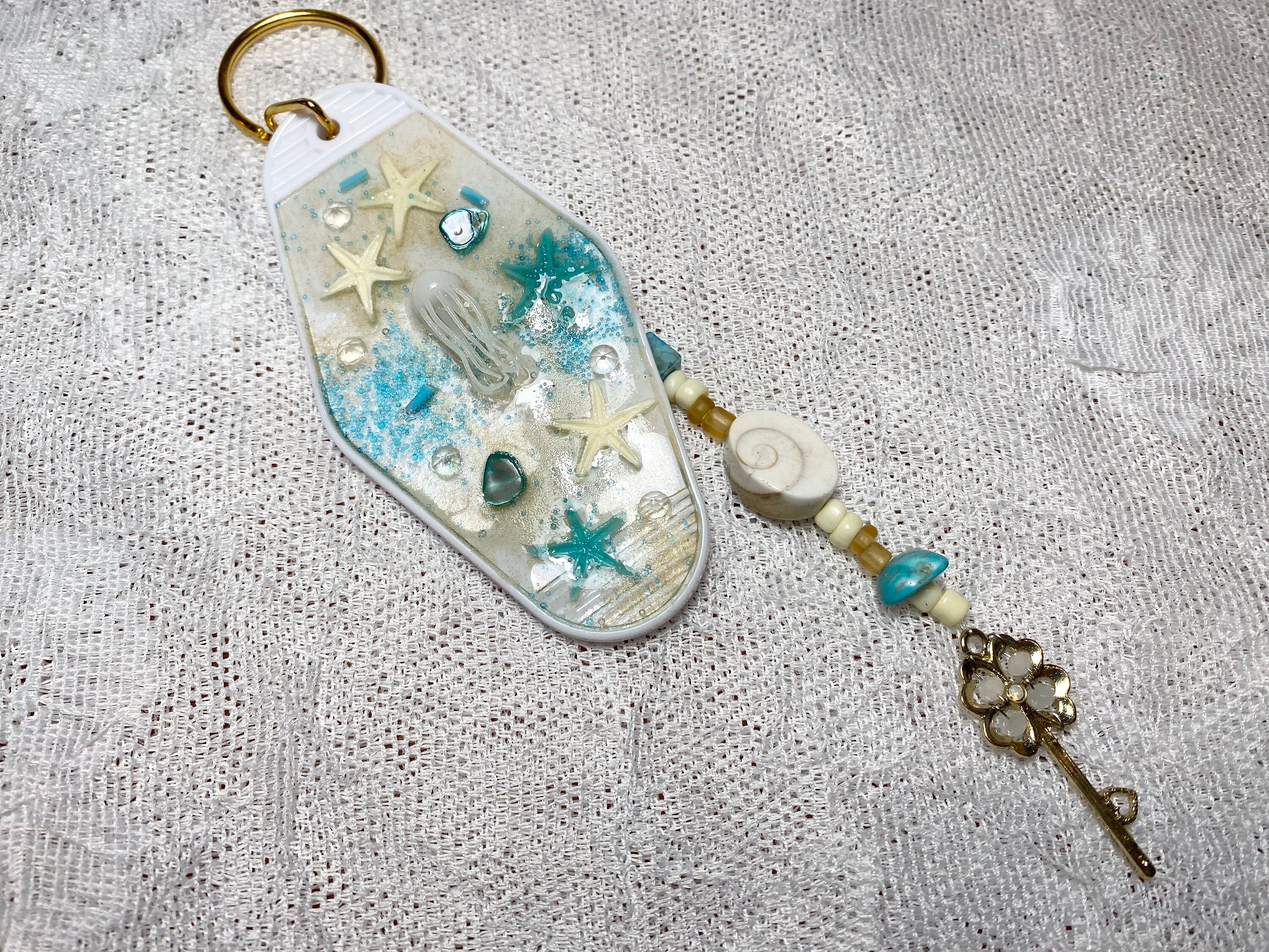 Handmade Resin Beach Vibe Keychain With Starfish, Sand and Glitter ...