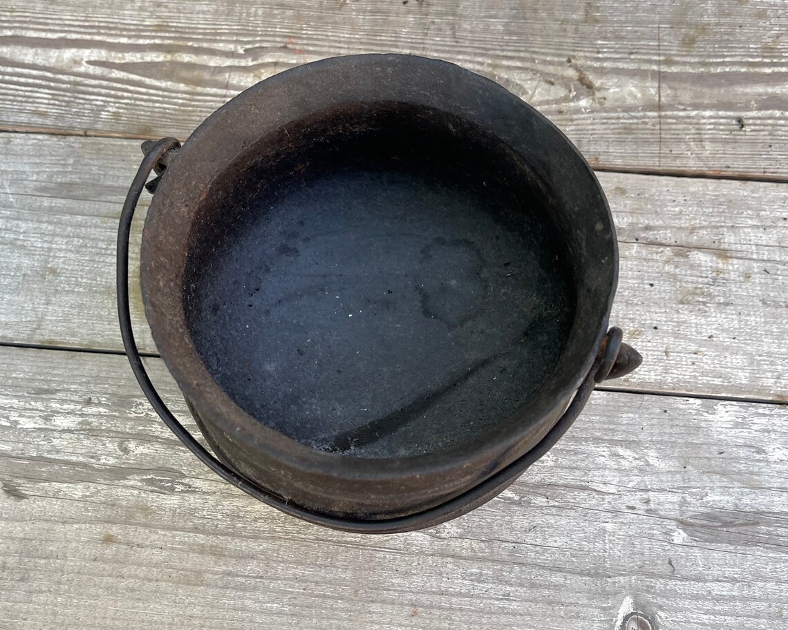 Small Antique Cast Iron Cauldron Farmhouse Antiques - Etsy