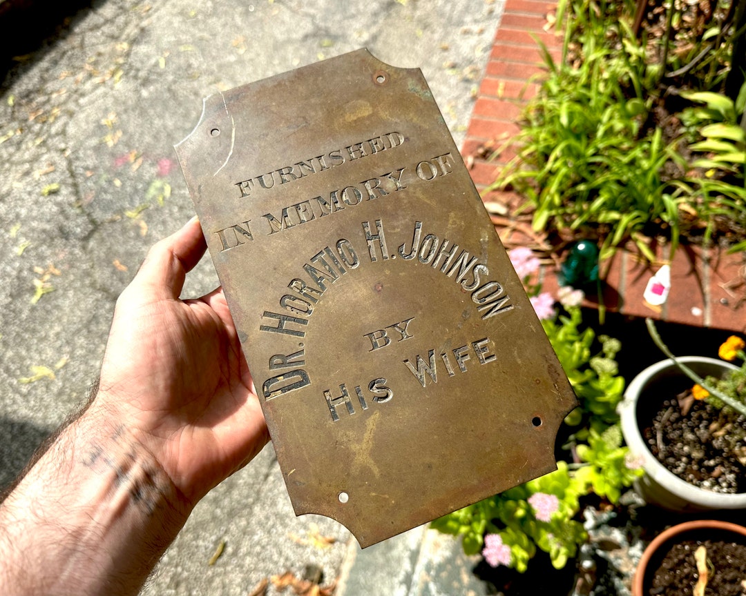 Antique IN MEMORY OF Brass Marker Plaque Sign, Dr Horatio H Johnson Sea ...