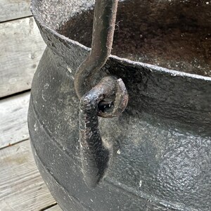 Antique Cast Iron Cauldron Vintage Footed Cauldron With Gate Mark ...