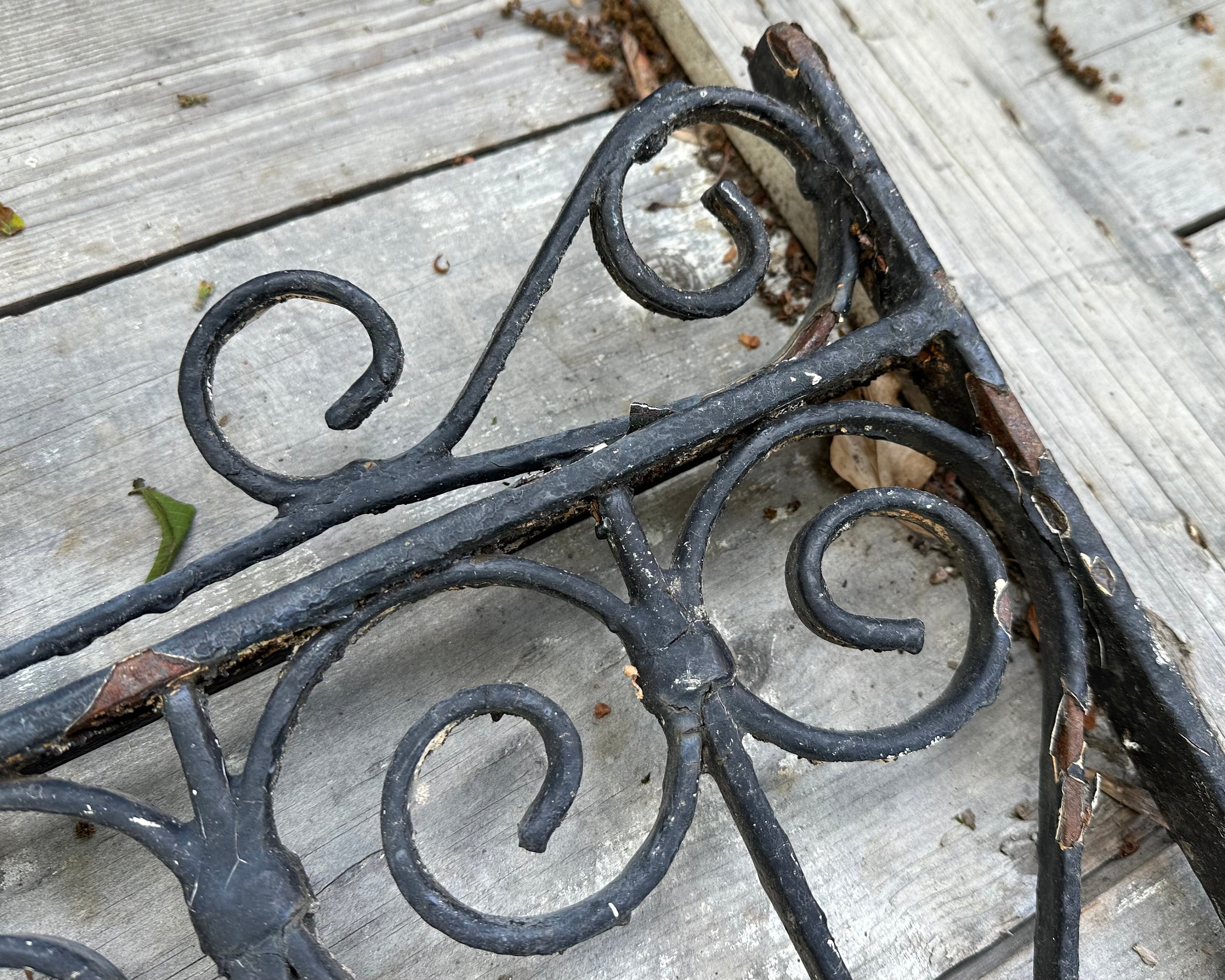 Antique Wrought Iron Heart Gate: Victorian Garden Decor (39.5x25) - Etsy