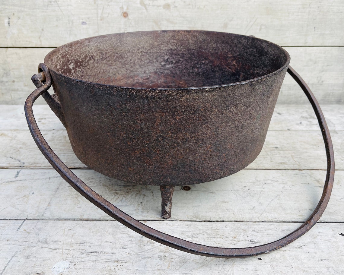 Large Antique Cast Iron Cauldron Farmhouse Antiques - Etsy