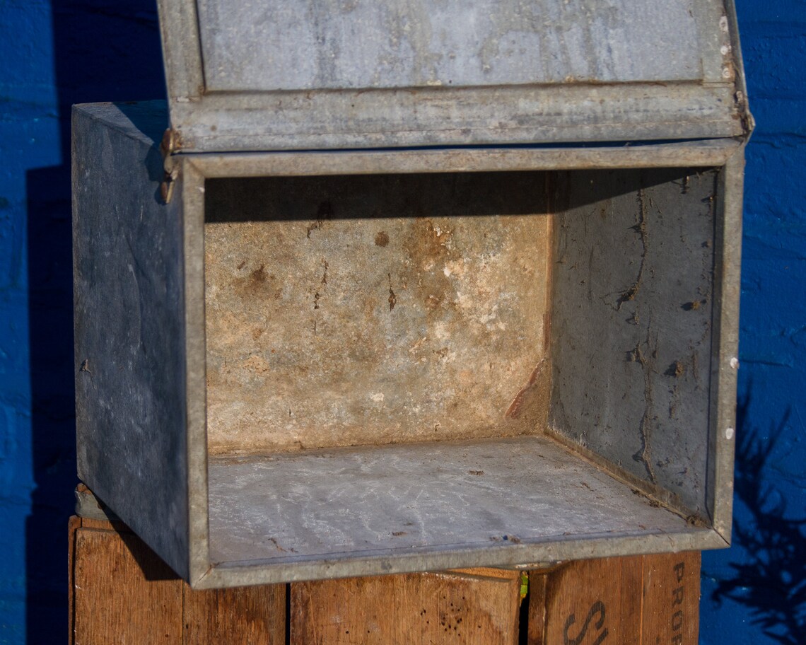 Vintage Milk Box Antique Milk Box Galvanized Milk Box DUTCHERS - Etsy