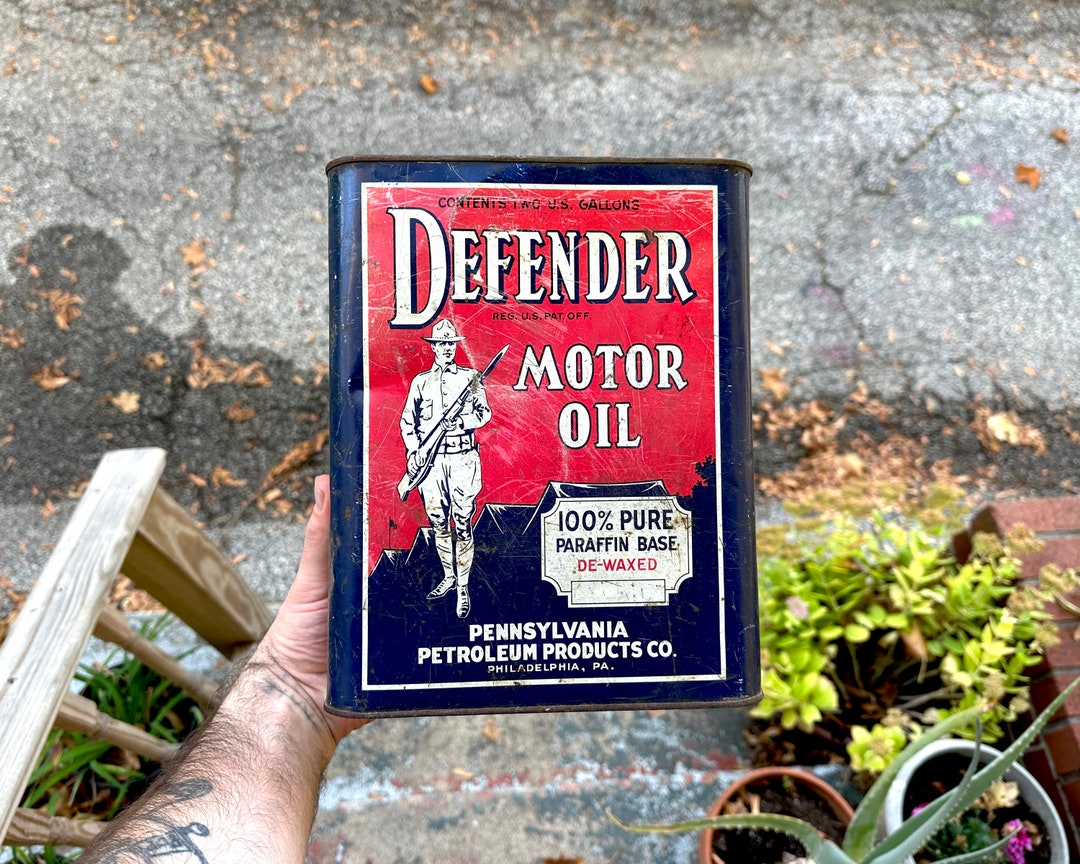 Defender Motor Oil Can Vintage Oil Can Petroliana RARE WWII 1940s Army ...