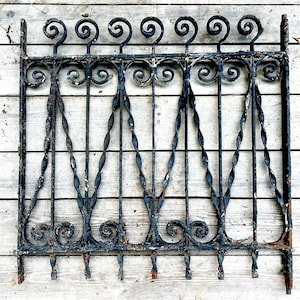 Antique Wrought Iron Heart Gate: Victorian Garden Decor (27''x27'') - Etsy