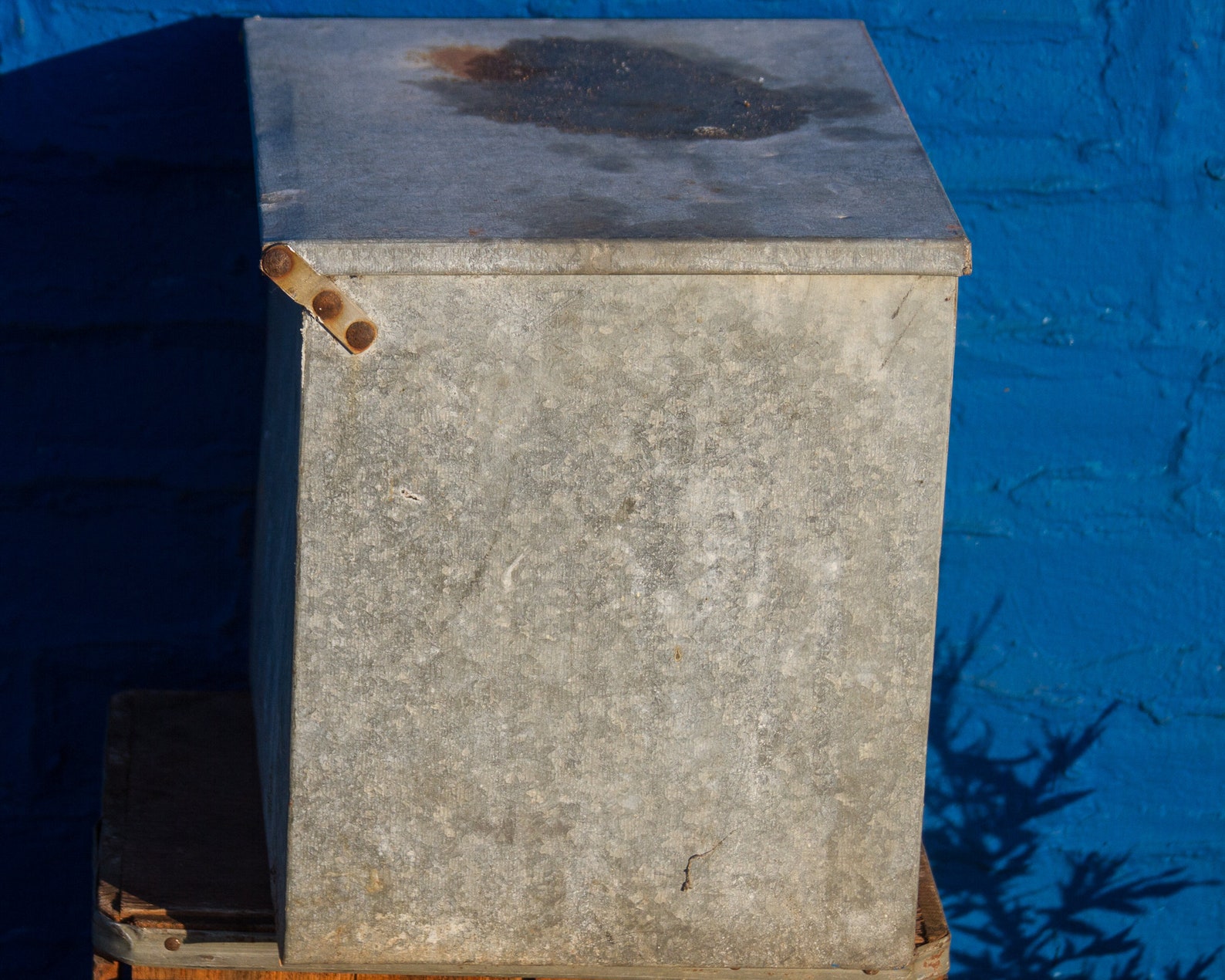 Vintage Milk Box Antique Milk Box Galvanized Milk Box DUTCHERS - Etsy