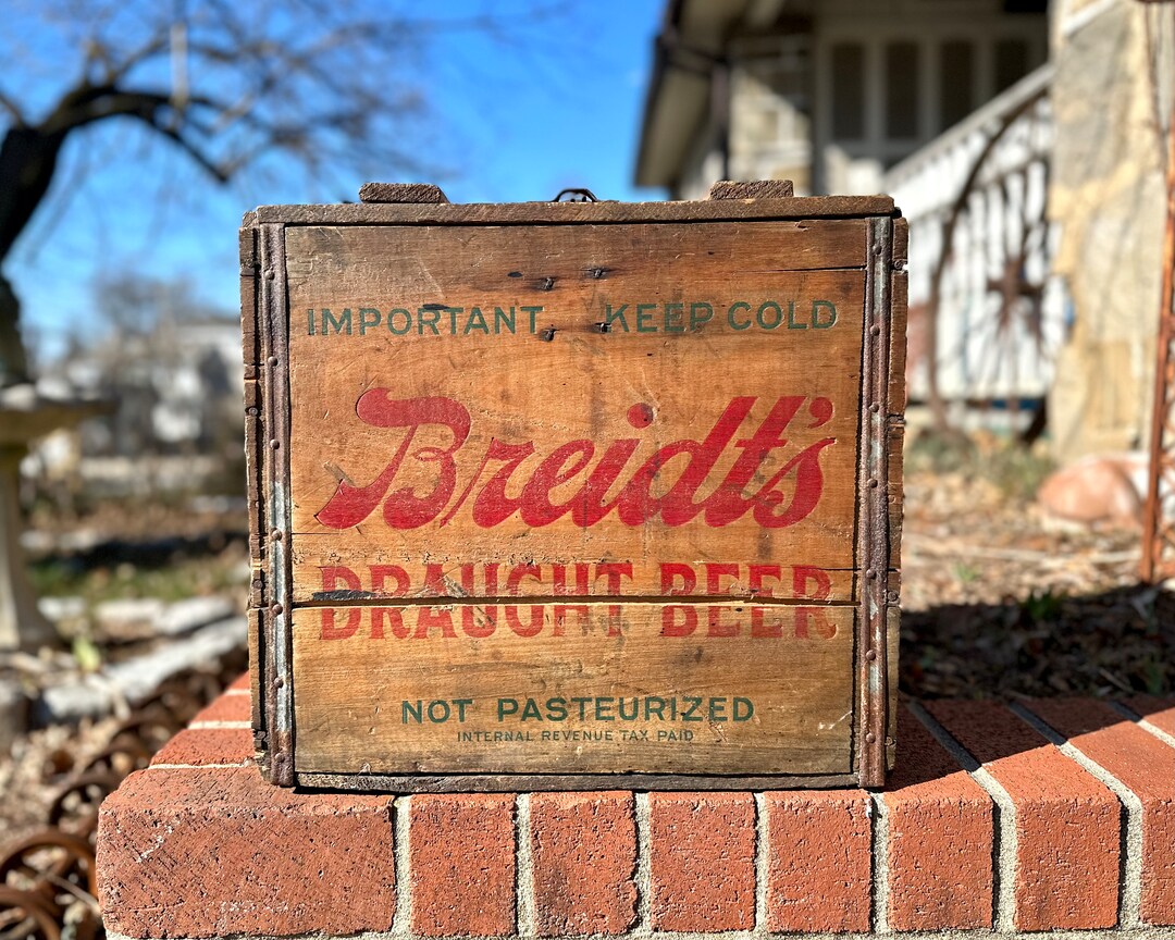 Antique Beer Crate With Latch BREIDTS Draught Beer NOT PASTURIZED Pre ...