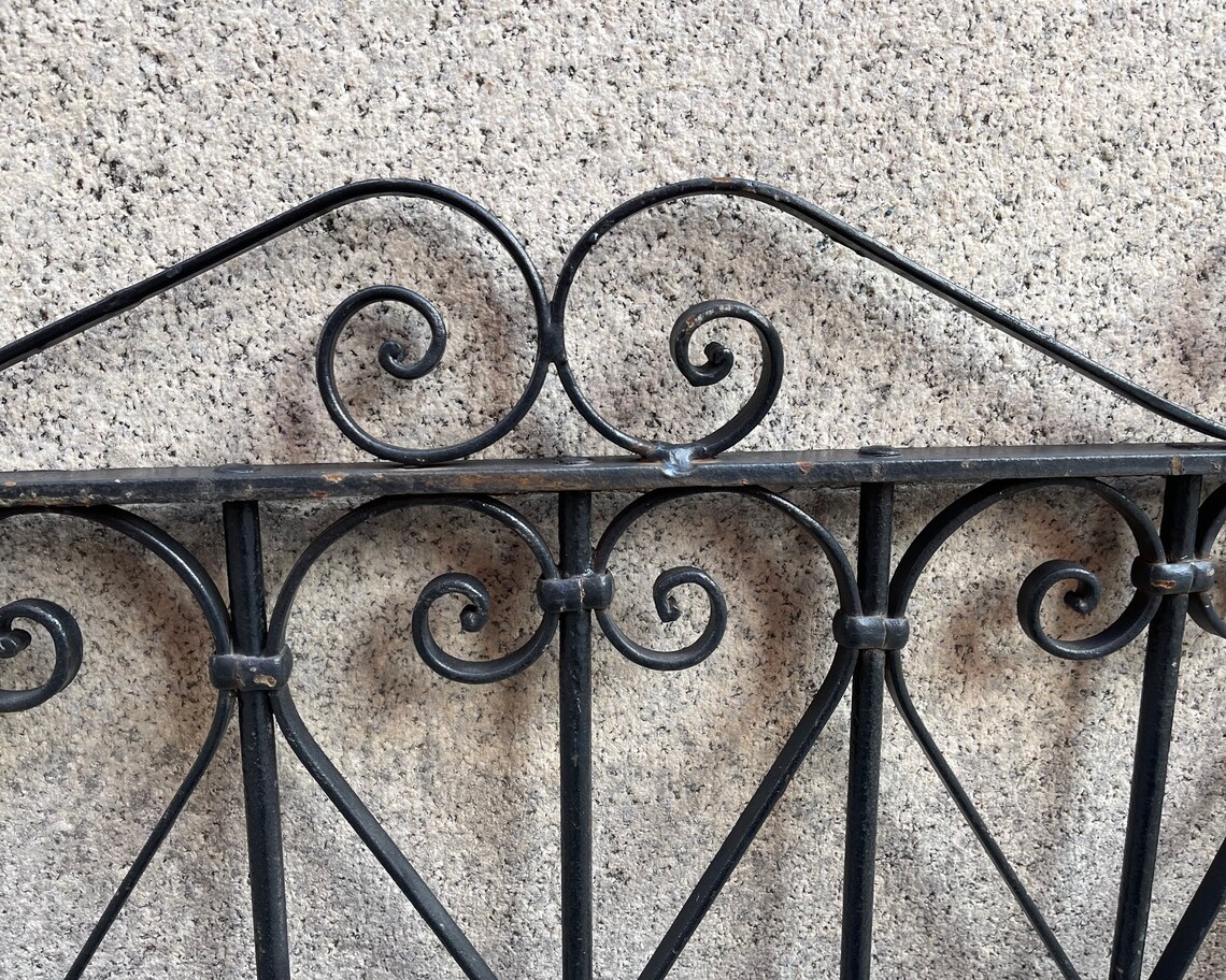 Victorian Wrought Iron Heart Gate: Antique Garden Fence Decor - Etsy