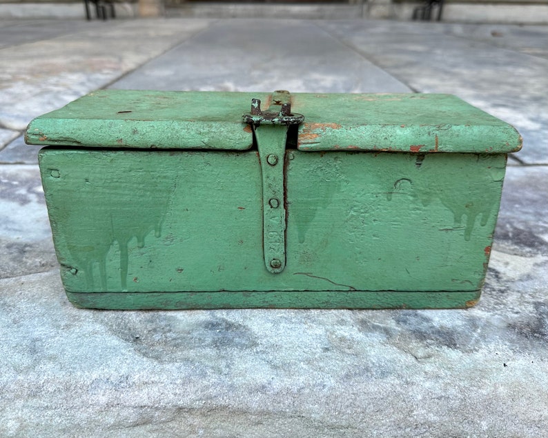 Antique Green Painted Wooden Box: Shabby Chic Primitive Decor (12x5.5x5 ...
