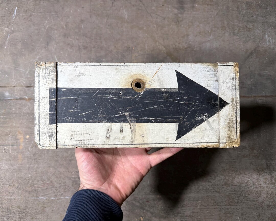 Vintage Wooden Arrow Sign: Primitive Advertising Decor, Early 1900s - Etsy