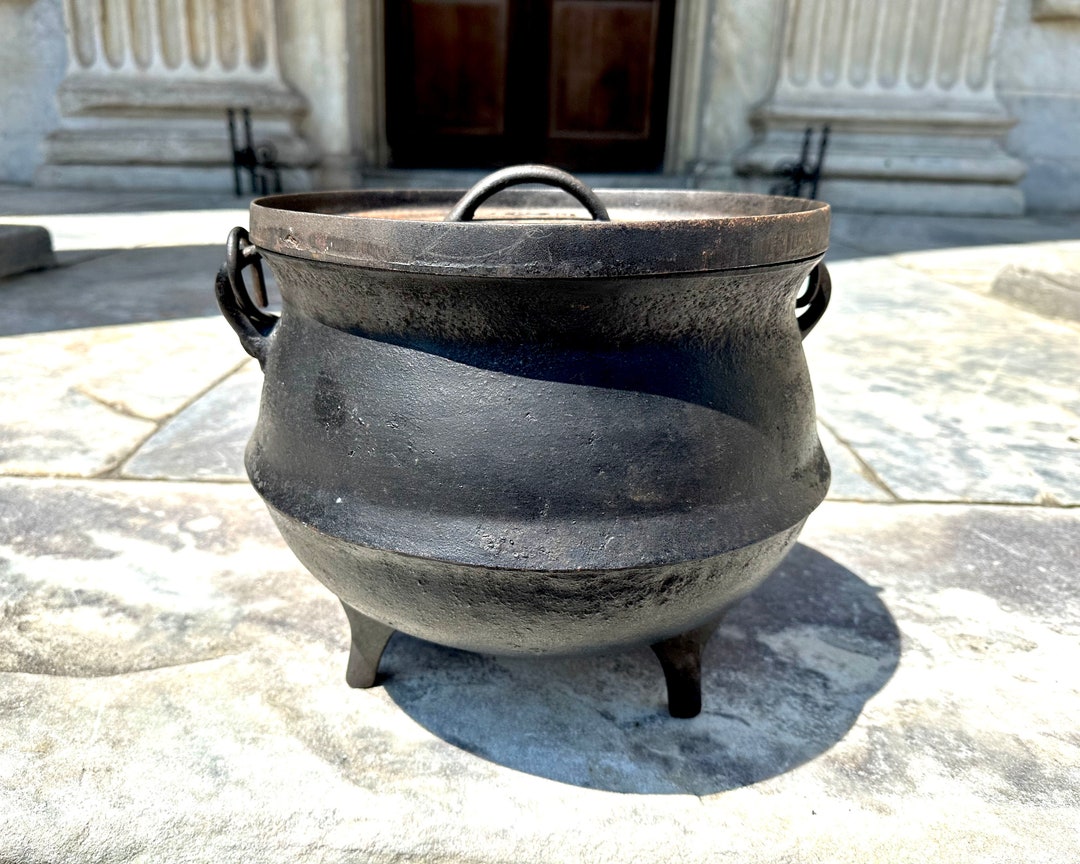 Antique Cast Iron Cauldron: 1800s Vintage Footed Pot With Lid - Etsy