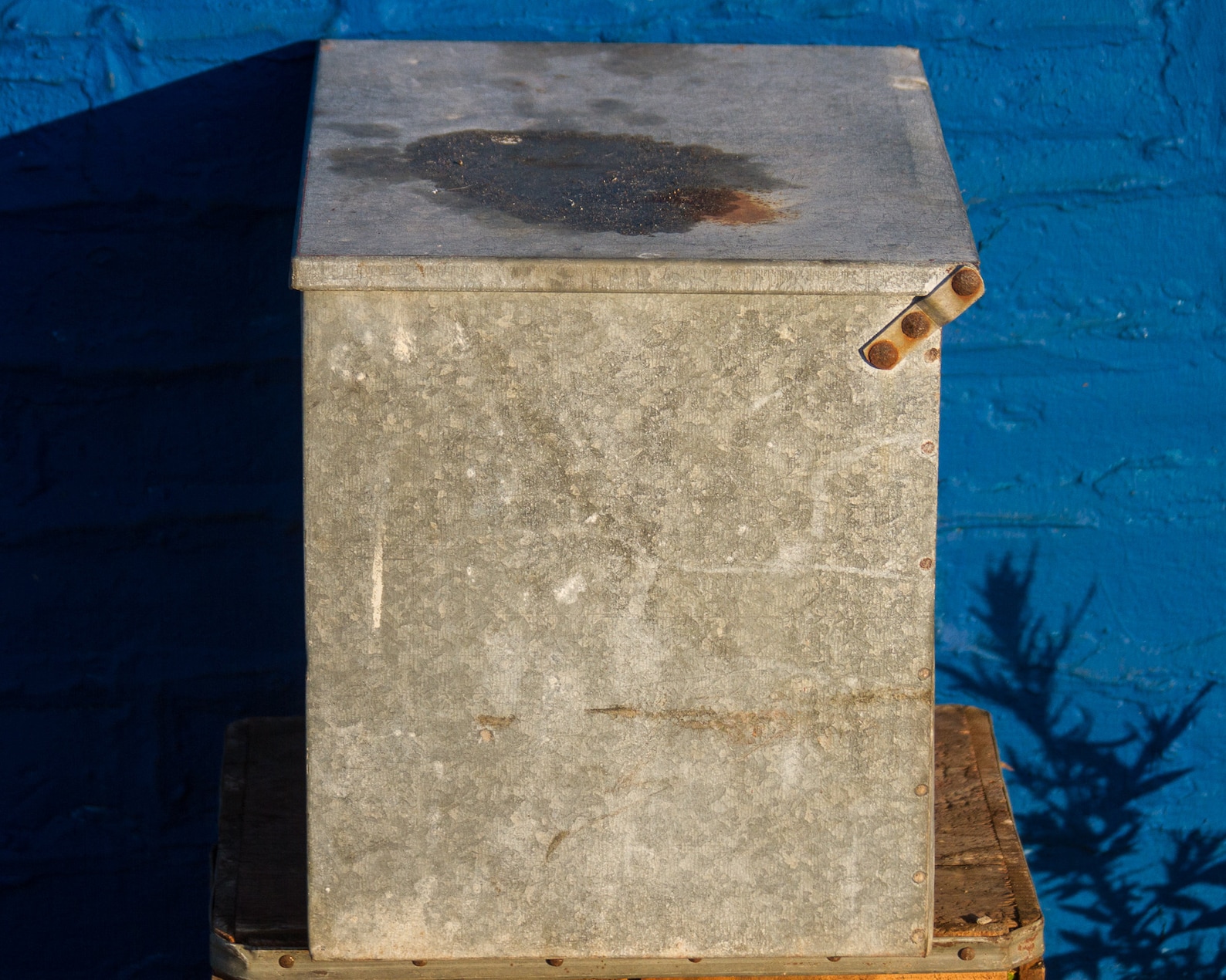 Vintage Milk Box Antique Milk Box Galvanized Milk Box DUTCHERS - Etsy