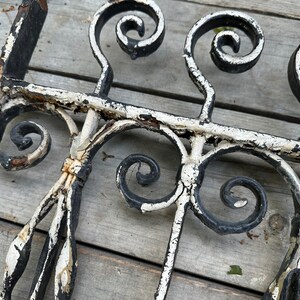 Antique Wrought Iron Heart Gate: Victorian Garden Decor (27''x27'') - Etsy