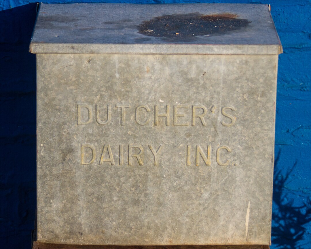 Vintage Milk Box Antique Milk Box Galvanized Milk Box DUTCHERS DAIRY ...