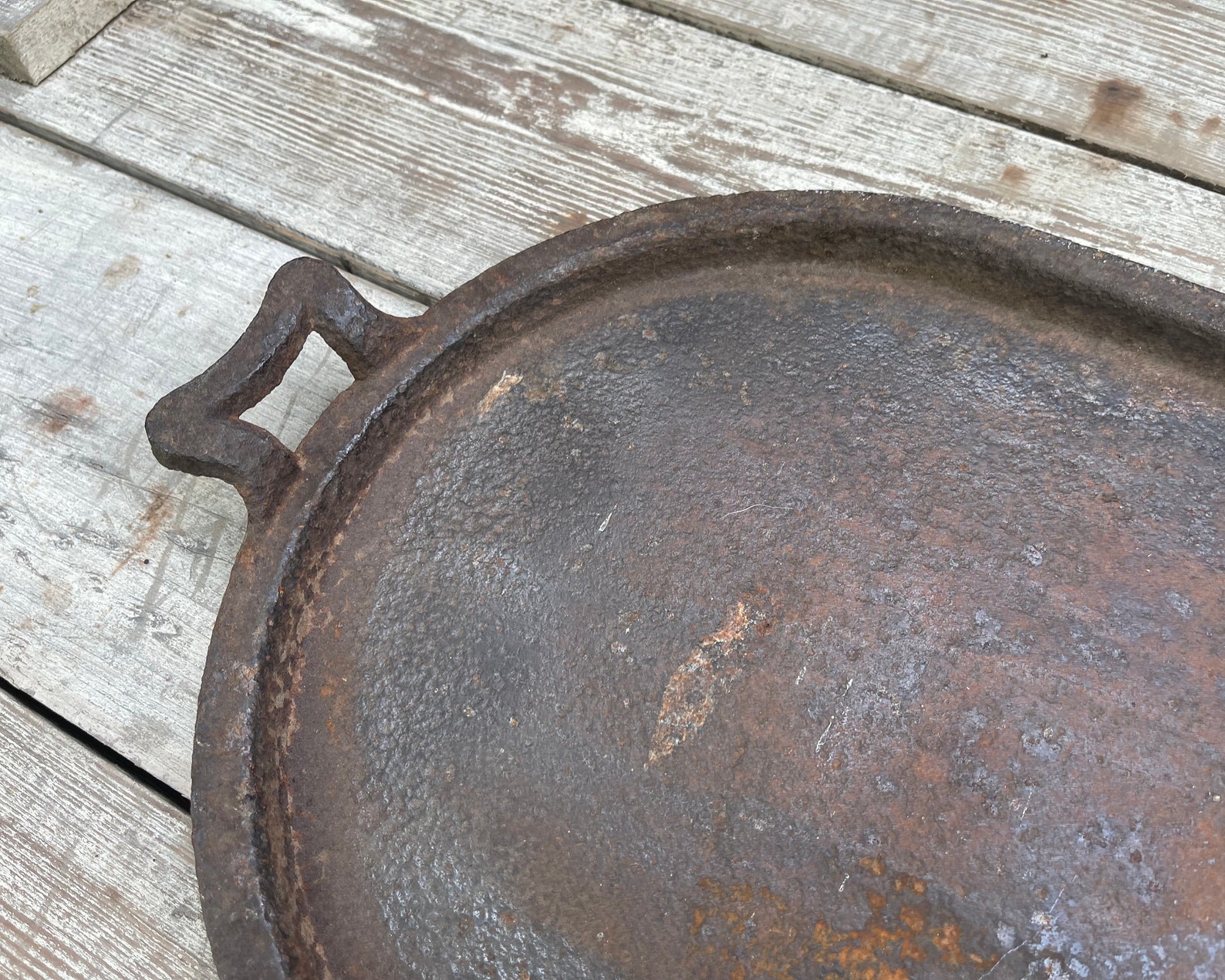 Antique Cast Iron Griddle: Large Farmhouse Skillet With Gate Mark - Etsy