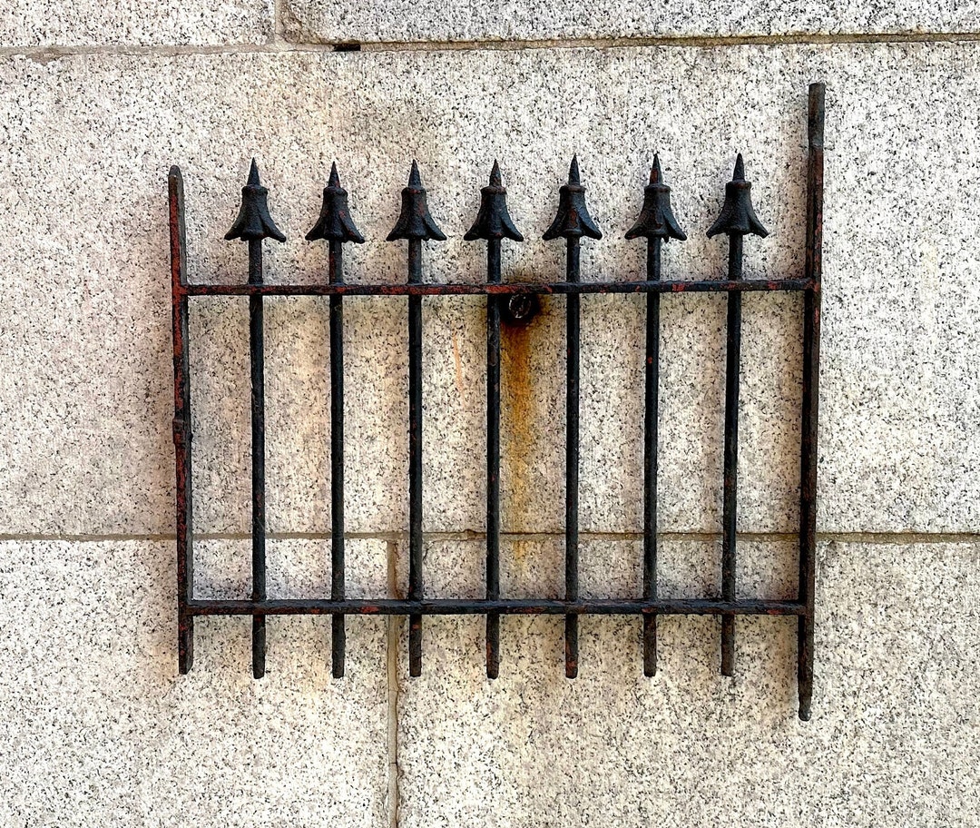 Antique Wrought Iron Spiked Gate: Victorian Architectural Salvage (24 ...