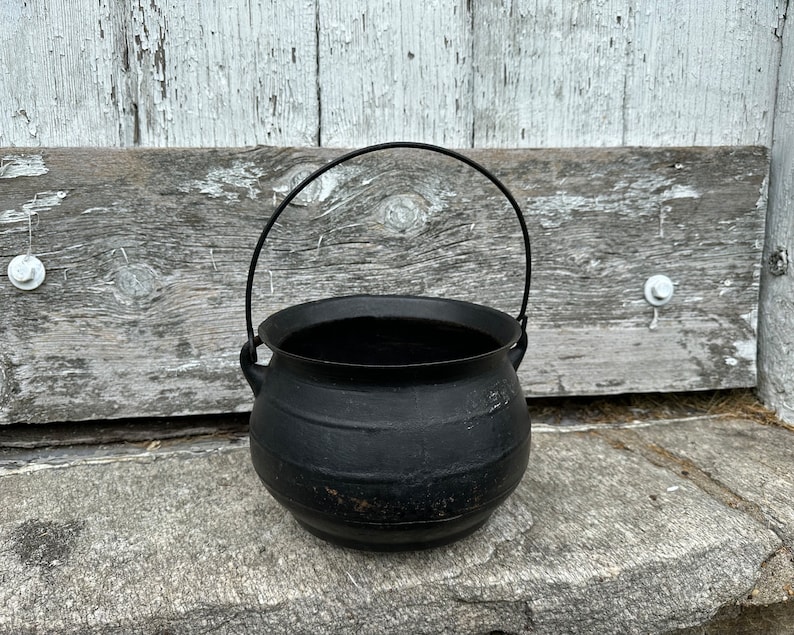 Antique Cast Iron Cauldron: 19th Century Farmhouse Bean Pot - Etsy