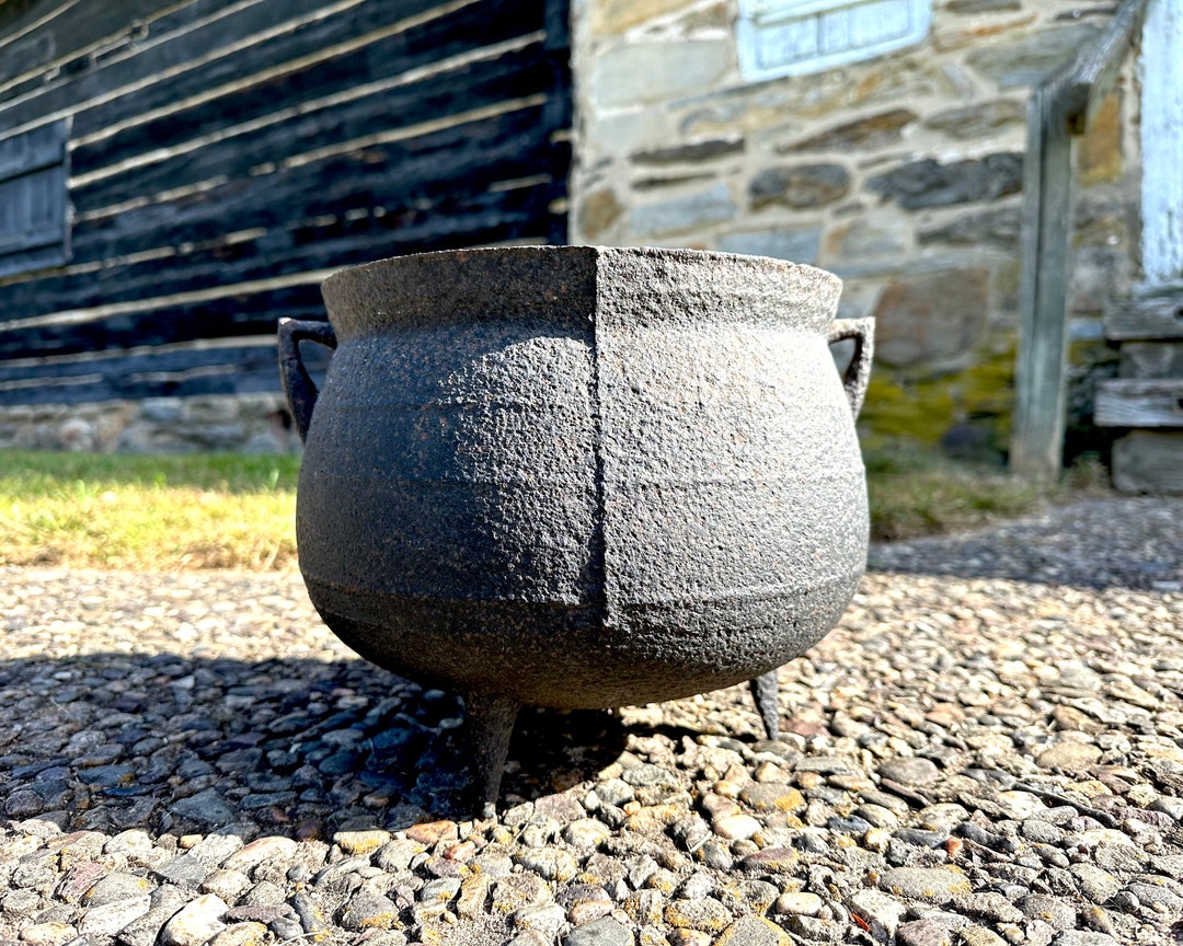 Large Antique Cast Iron Cauldron: Farmhouse Garden Planter - Etsy